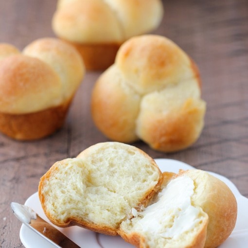 Cloverleaf Rolls - Olga's Flavor Factory